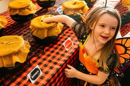 16 Halloween Minute to Win it Games - Great Wolf Lodge Family Fun