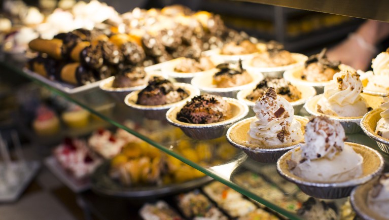 Bear Paw Sweets & Eats Dining | Traverse City Resort | Great Wolf Lodge