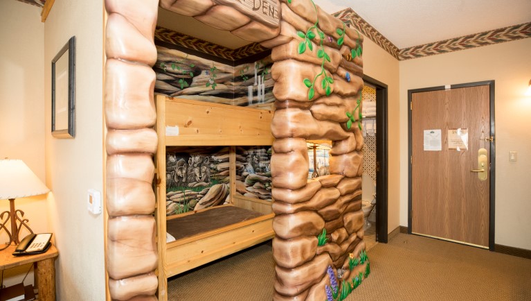 Wolf Den Suite (Patio) | Traverse City Resort | Great Wolf Lodge