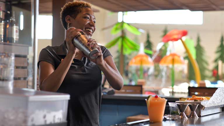 Crazy Loon Dining | Niagara Resort | Great Wolf Lodge