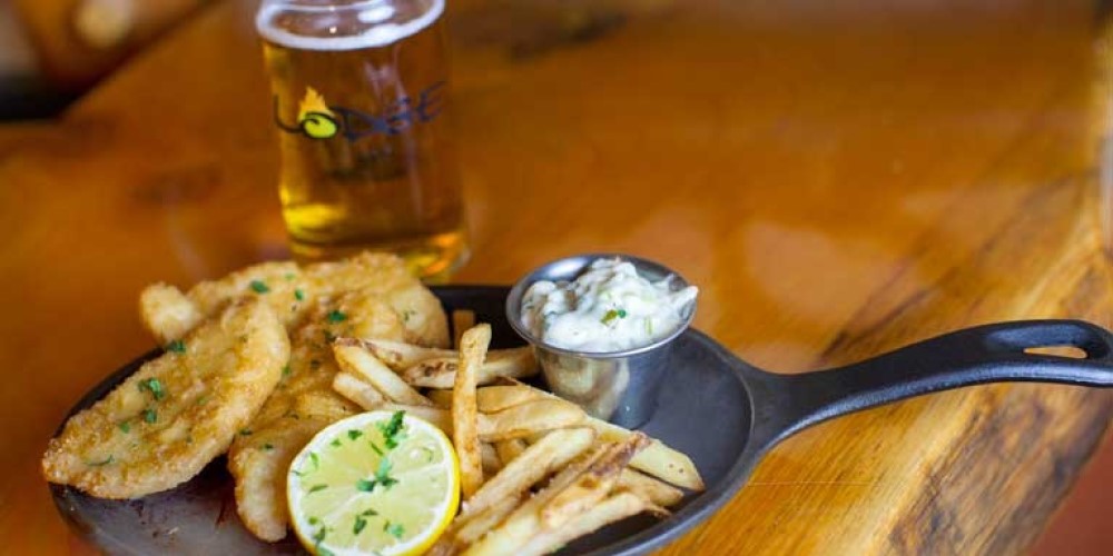 Lodge Wood Fired Grill Dining | Great Wolf Lodge Cincinnati / Mason, OH